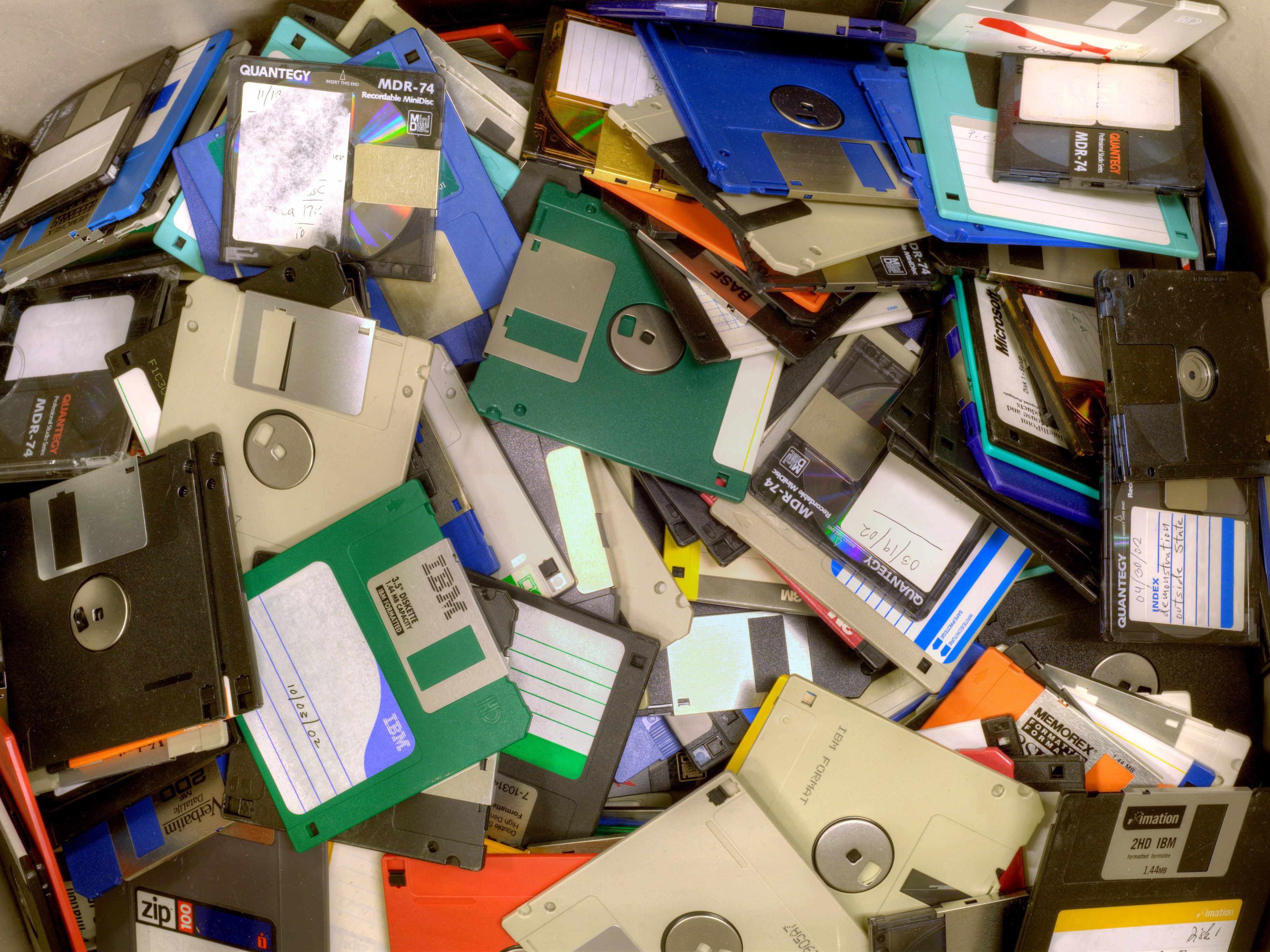 ‘Cuộc đời thứ hai’ của những chiếc đĩa mềm