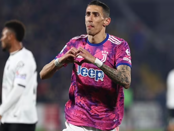 Di Maria mang về chiến thắng cho Juventus, Roma vào top 3