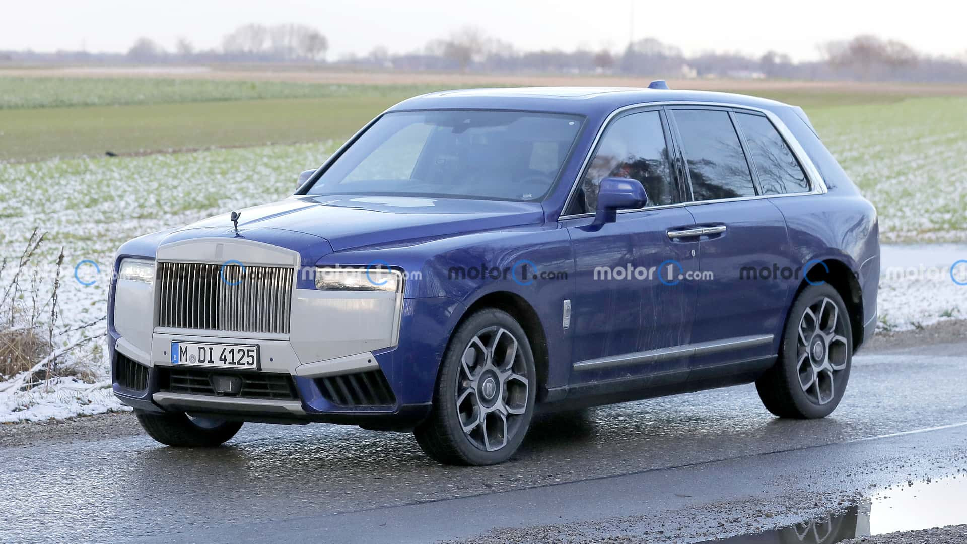 SUV siêu sang Rolls-Royce Cullinan giá hơn 40 tỷ lộ diện bản nâng cấp ...