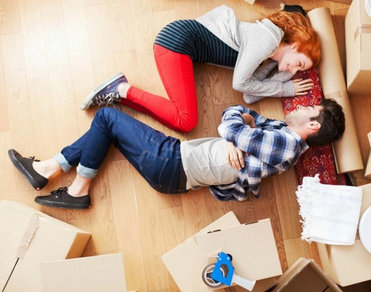 Chị gái dắt bạn trai về nhà 'sống thử', để em gái phải tận mắt chứng ...