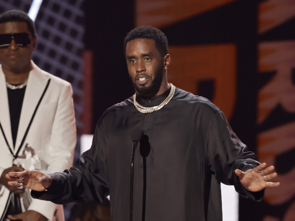 'Ông trùm' Diddy có động thái bất ngờ trong tù khiến nhiều người xôn xao