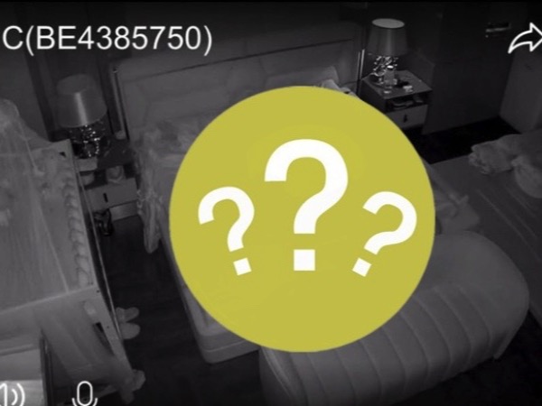 Ảnh chụp từ camera trong biệt thự vào nửa đêm hé lộ cuộc sống không như ...