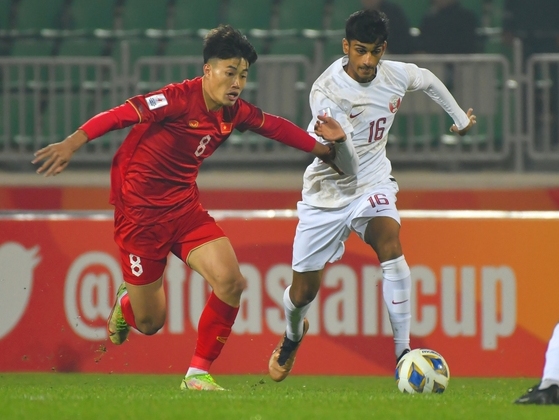 TRỰC TIẾP U22 Việt Nam 1-1 U22 Trung Quốc: Thẻ đỏ cho U22 Trung Quốc