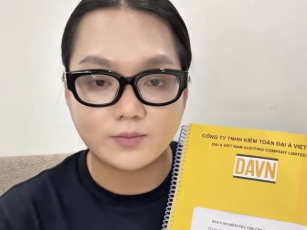 Chủ tài khoản ngân hàng tên LA TRAN NGOC TRAN mà Phạm Thoại liên tục chuyển tiền viện phí là ai?