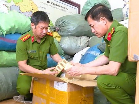 Sản phẩm MEDI KID CALCIUM K2 và Ăn ngon BABY SHARK là hàng giả