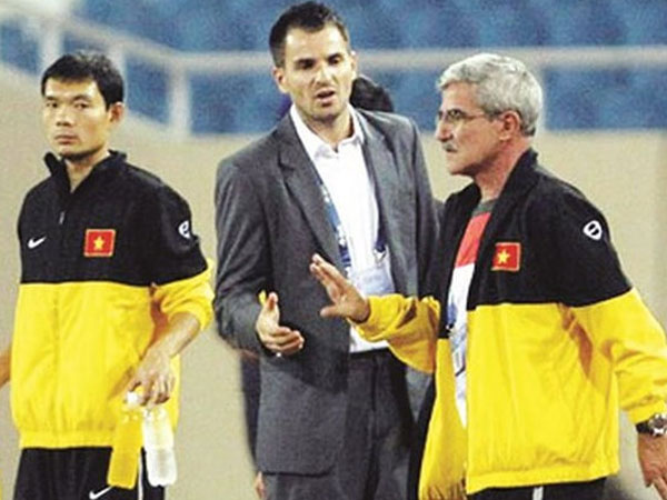 Tuyển Philippines đã hạ Việt Nam của Henrique Calisto như thế nào?