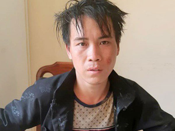 Cha ruột chém 2 con trọng thương