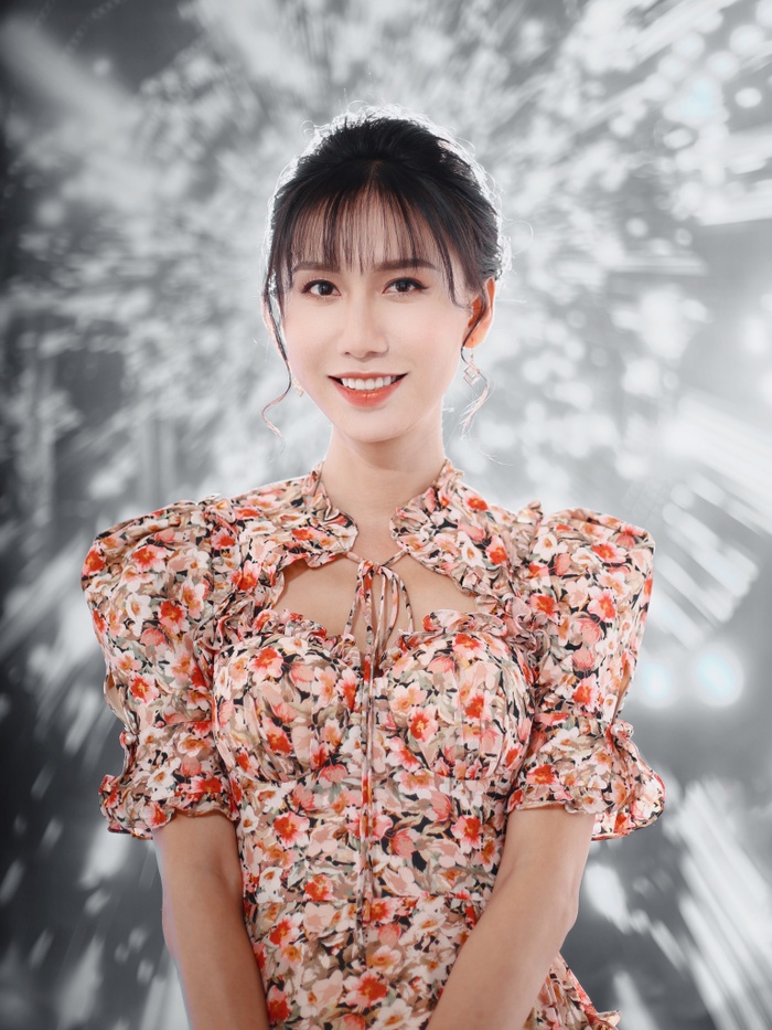 Lynk Lee chia sẻ hình ảnh trong bệnh viện, tiết lộ tạm nghỉ ca hát 2 tháng