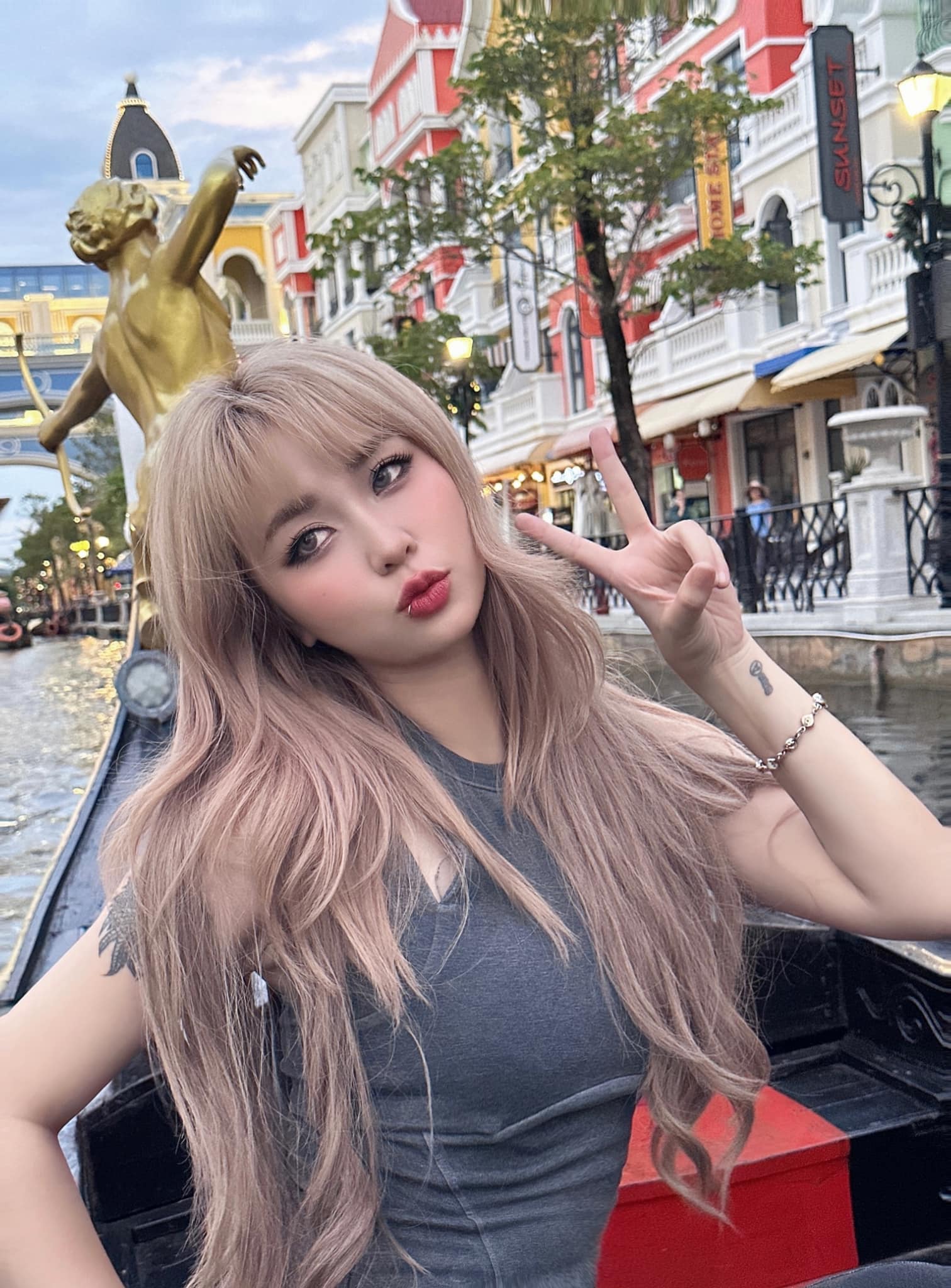 Misthy xuất hiện với nhan sắc khác lạ, dân tình ú òa vì một điều